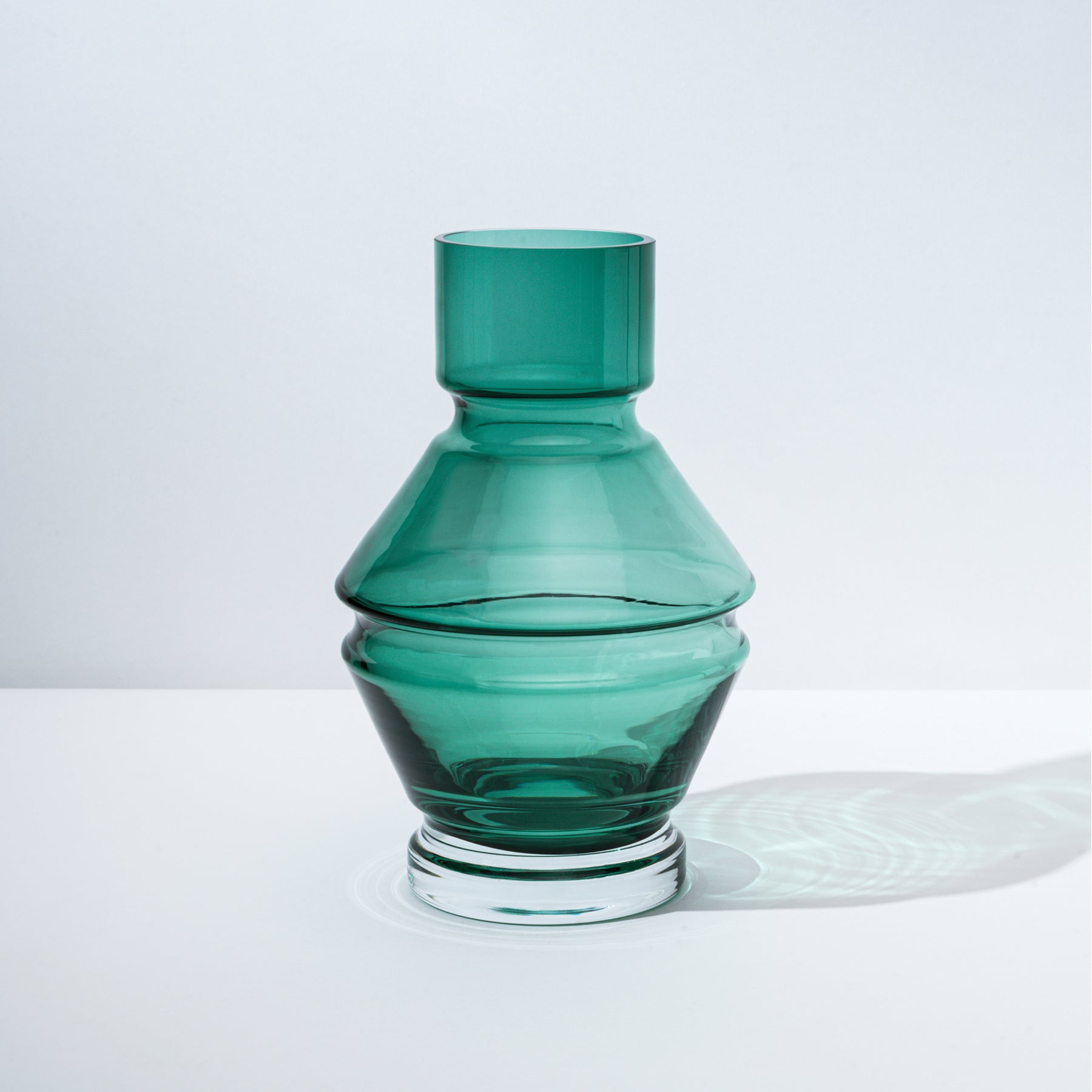Nicholai Wiig-Hansen - Relæ - glass vase - large - bristol green - raawii