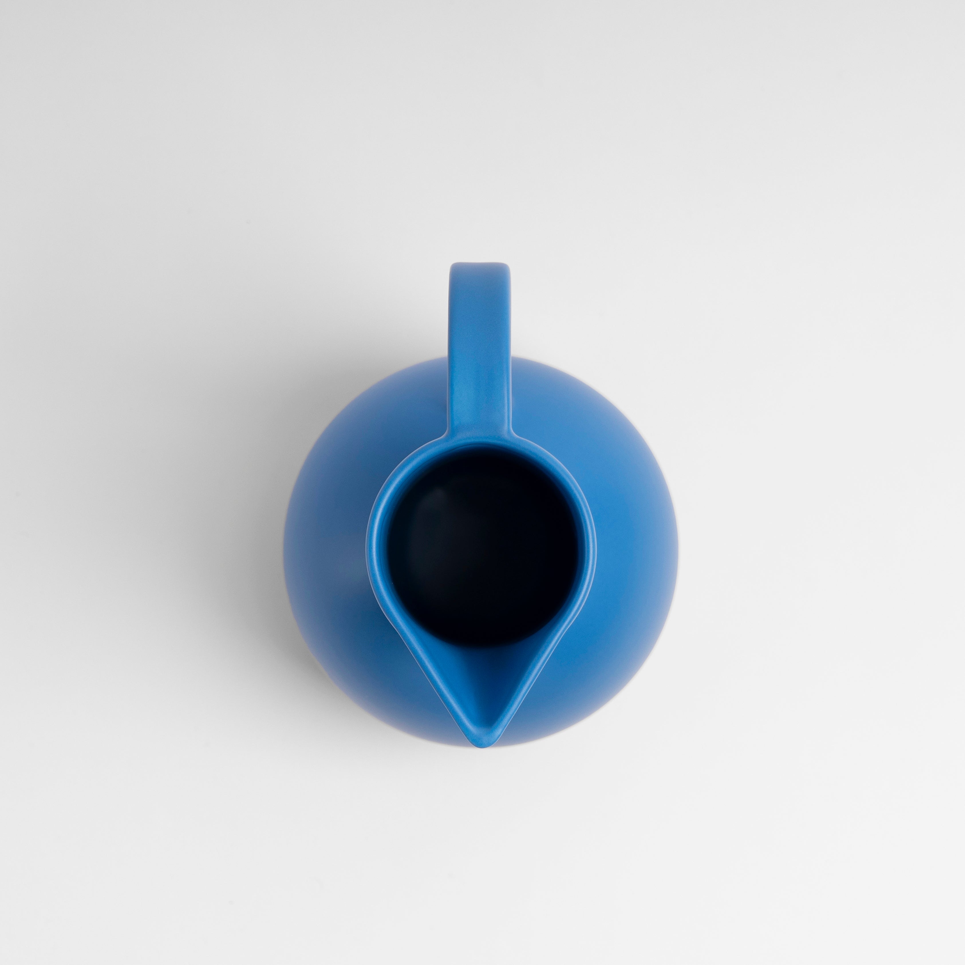 Nicholai Wiig-Hansen - Strøm - jug - medium - Electric blue - raawii