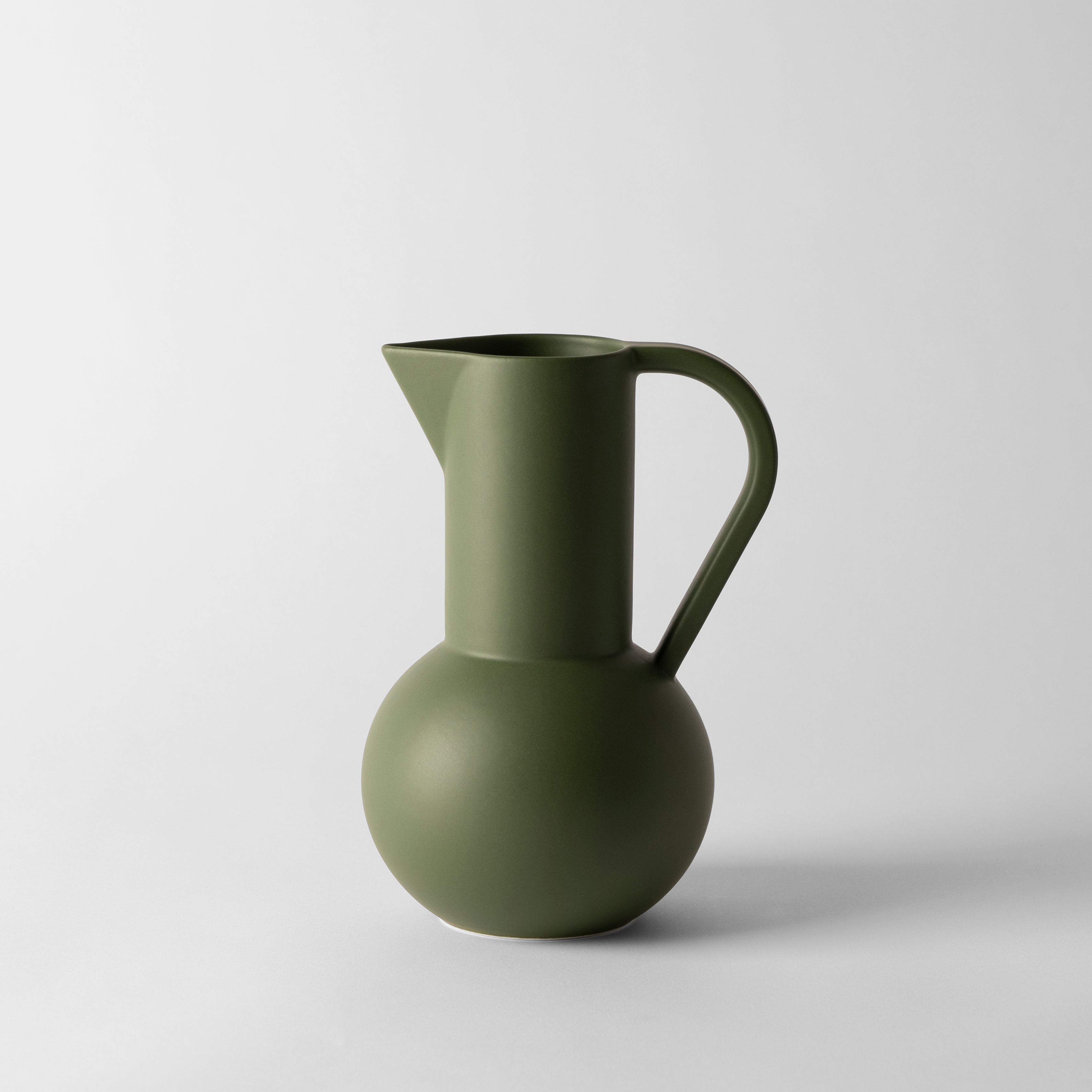 Nicholai Wiig-Hansen - Strøm - jug - medium - deep green - raawii
